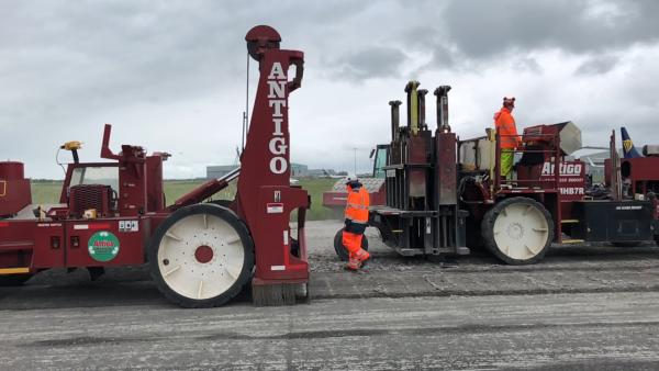 North Runway, Dublin Airport, Ireland, Rubblization with 8600 & MHB ...